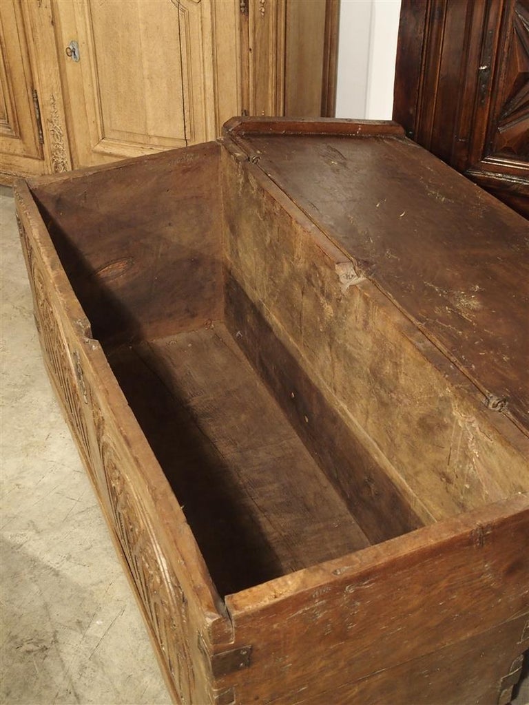 Early 18th Century Walnut Wood Trunk from France For Sale at 1stdibs