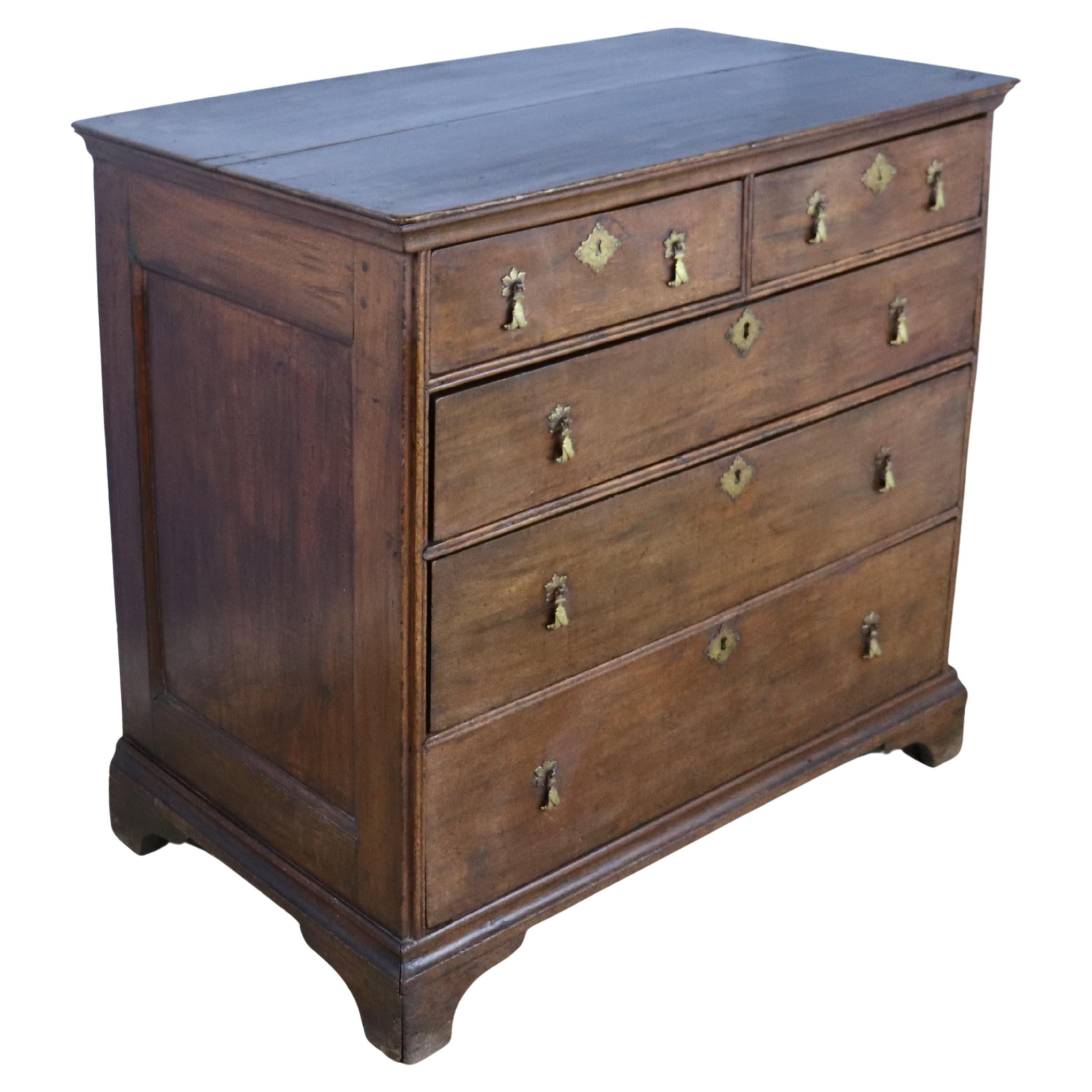 18th Century Oak Reeded Quarter-Column Banded Welsh Chest For Sale at ...