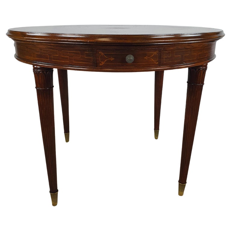 Table ronde du début des années 1900 En vente sur 1stDibs
