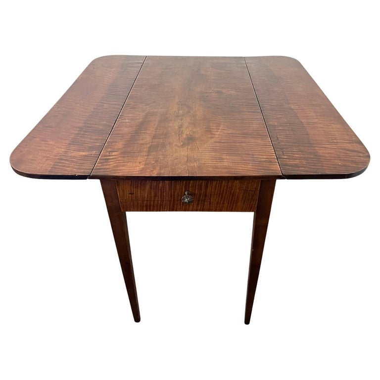 Early 19th C Tiger Eye Drop Leaf Table For Sale at 1stDibs