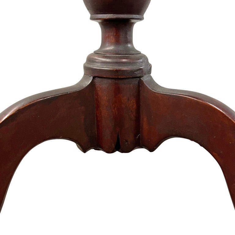 Early 19th Century American Candle Stand For Sale at 1stDibs