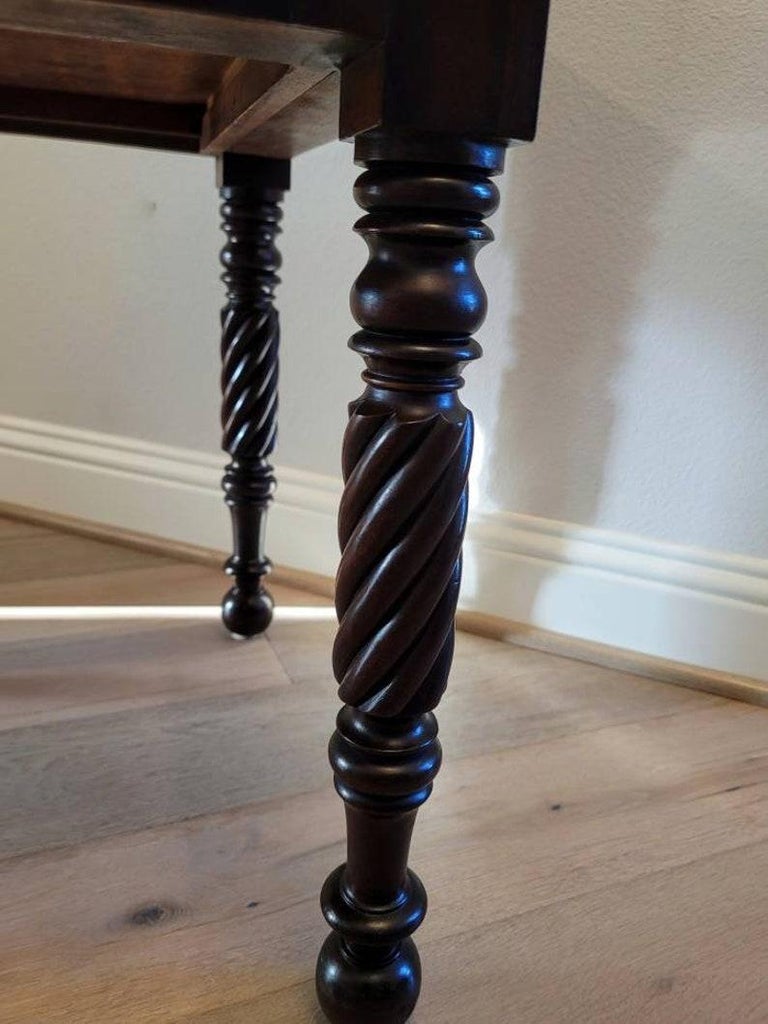 Early 19th Century American Federal Period Work Table For Sale at 1stDibs