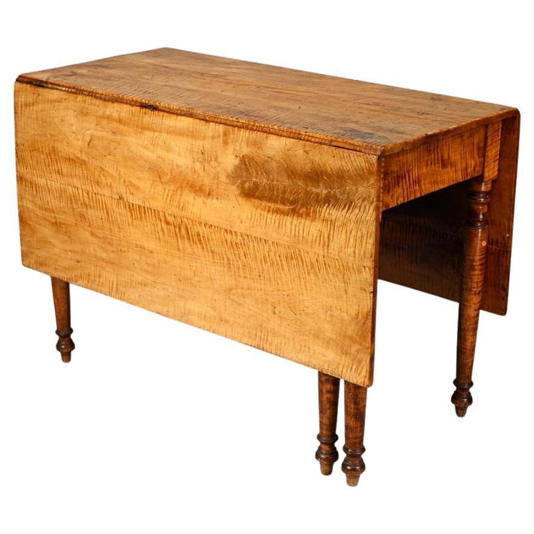 Early 19th Century American Sheraton Tiger Maple Drop Leaf Dining Table ...