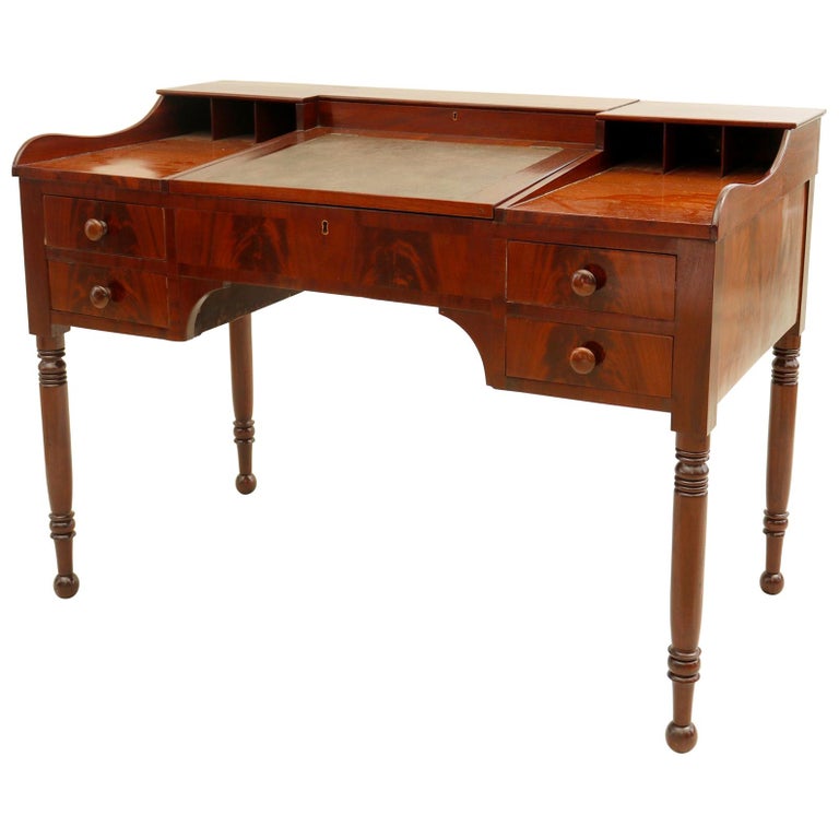 Early 19th Century American Writing Desk at 1stDibs