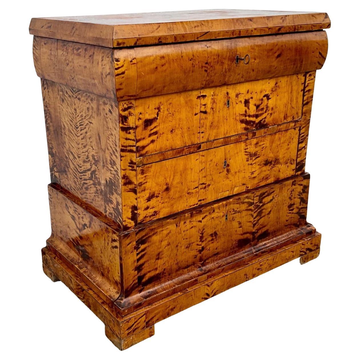 Early 19th Century teak and ebony chest at 1stDibs | ebony chest sitting