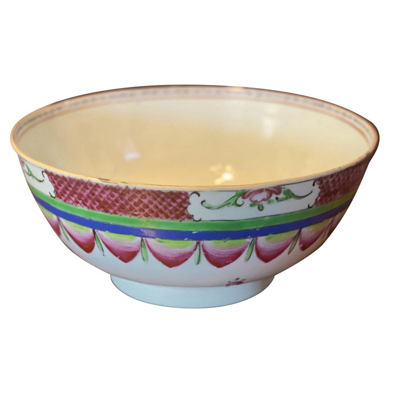 Early 19th Century Chinese Export Punch Bowl For Sale at 1stDibs
