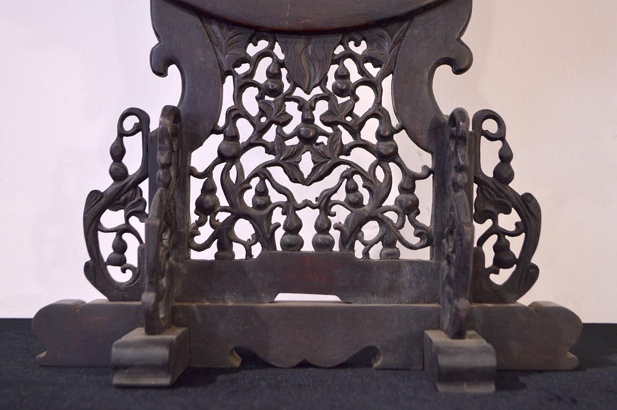 Early 19th Century Chinese Table Screen Black Lacquered For Sale at 1stDibs
