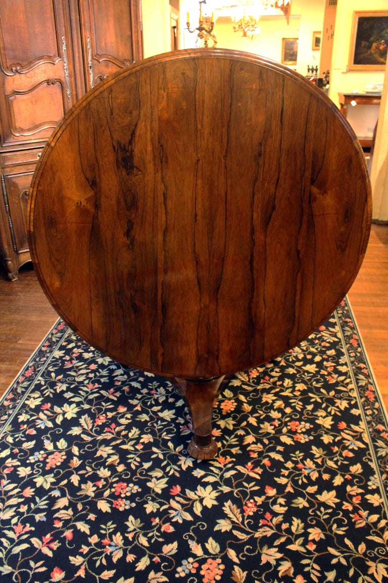 Early 19th Century English Loo or Center Table For Sale at 1stDibs