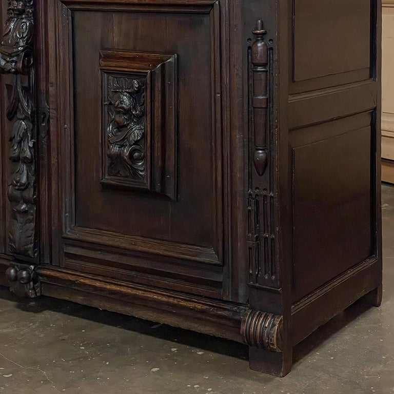 Early 19th Century Flemish Renaissance Buffet For Sale at 1stDibs