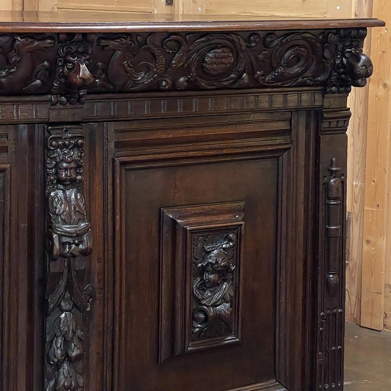 Early 19th Century Flemish Renaissance Buffet For Sale at 1stDibs