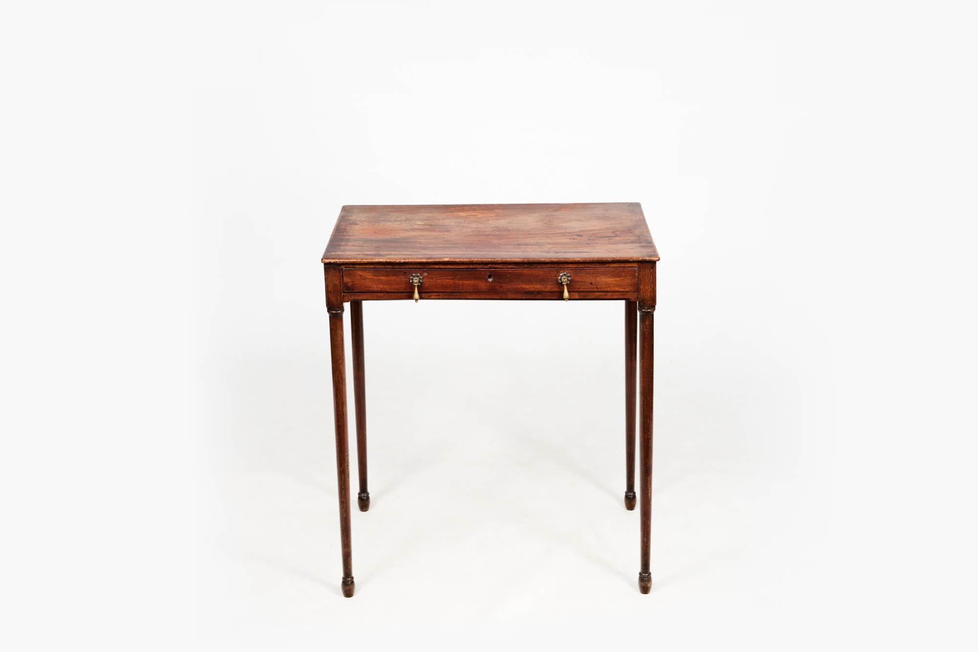 Early 19th Century Georgian Chamber Table For Sale at 1stDibs