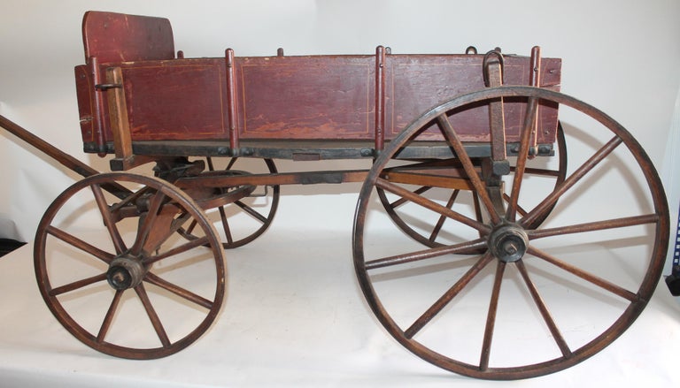 Early 19th Century Original Painted Wagon For Sale at 1stDibs