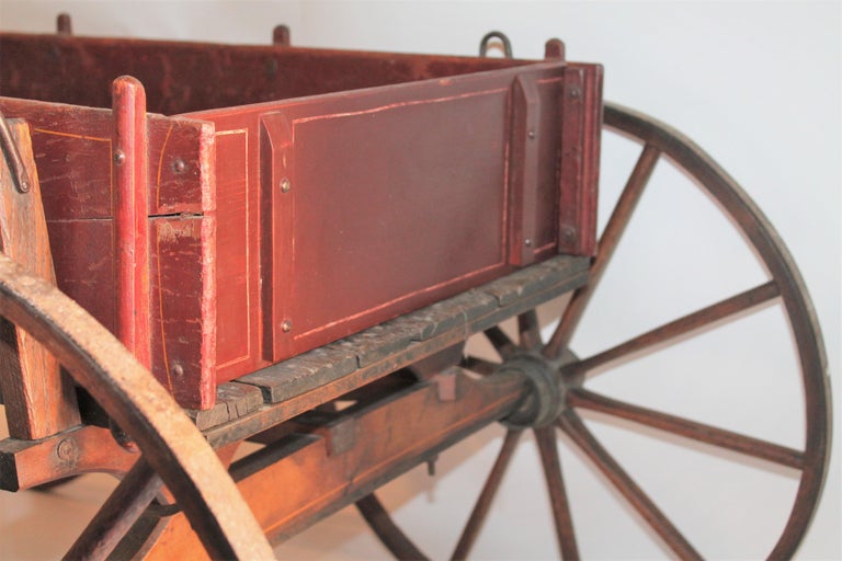 Early 19th Century Original Painted Wagon For Sale at 1stDibs