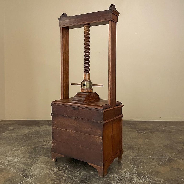 Early 19th Century Printer's Paper Press For Sale at 1stDibs