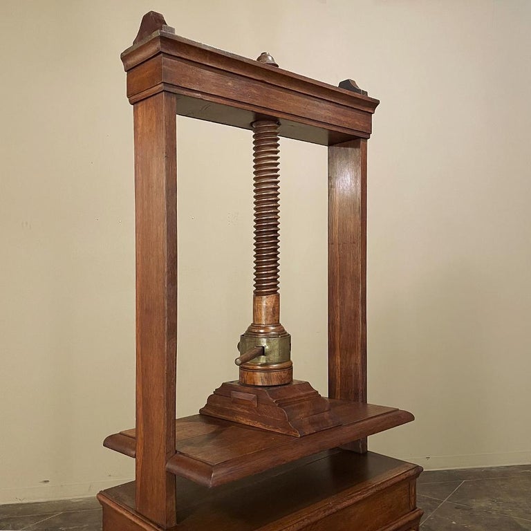 Early 19th Century Printer's Paper Press For Sale at 1stDibs