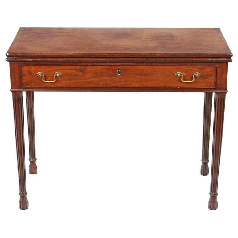 Early 19th Century Regency Fold over Gate Action Table For Sale at 1stDibs