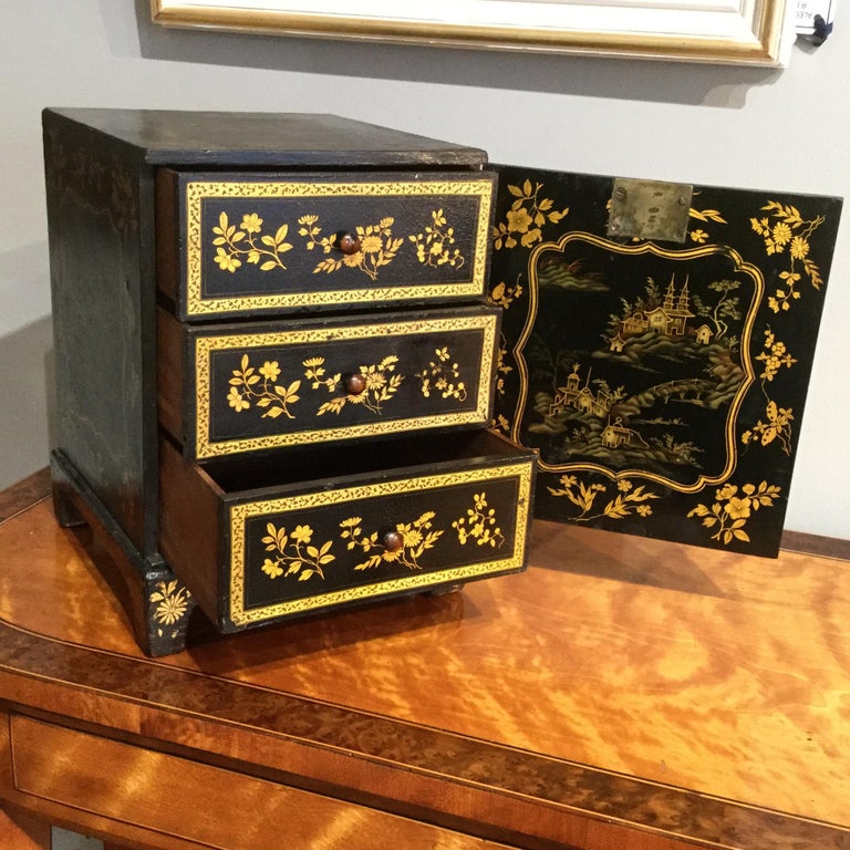 Early 19th Century Regency Period Black and Gilded Chinoiserie Table ...