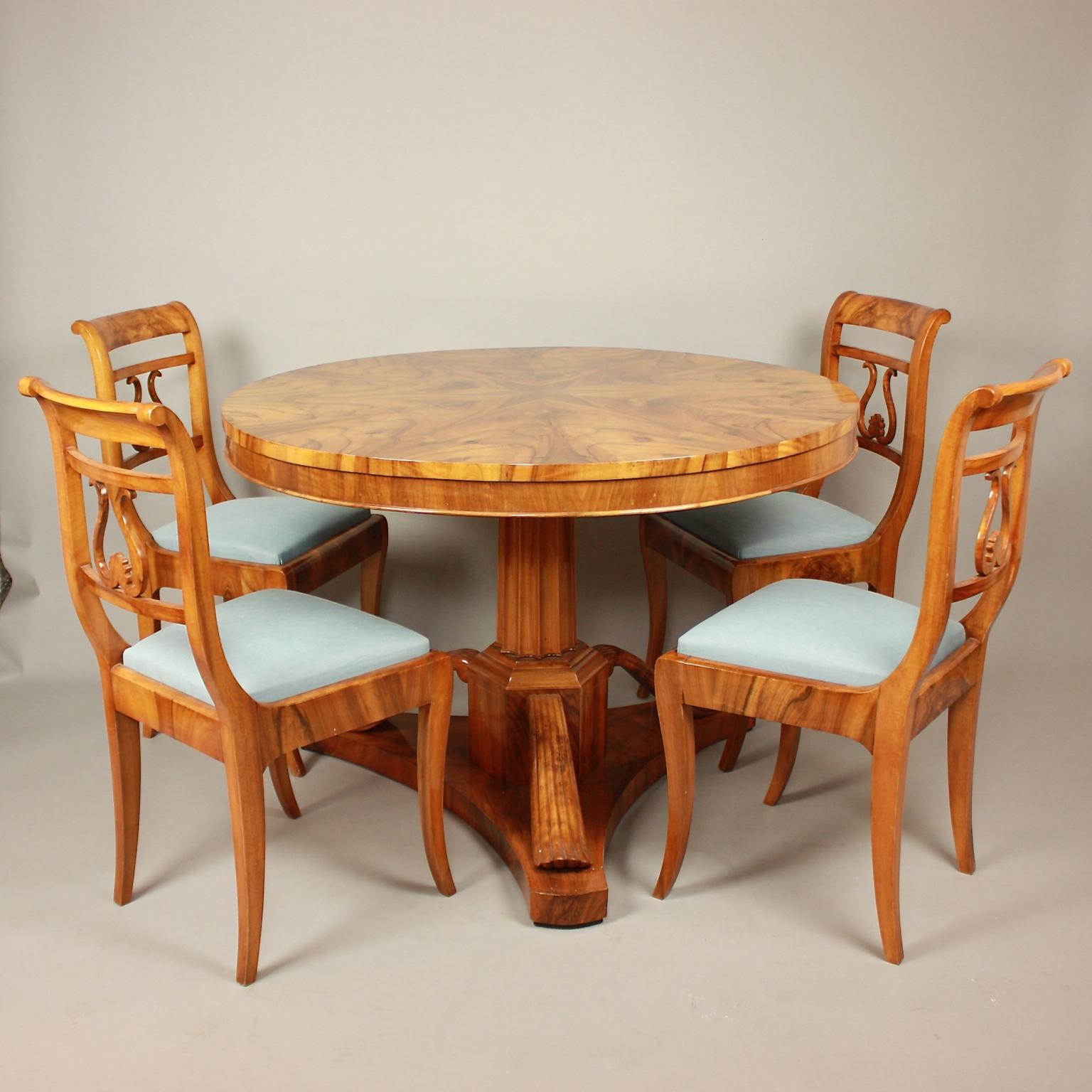Early 19th Century Round Biedermeier Dining Table with Four Dining ...