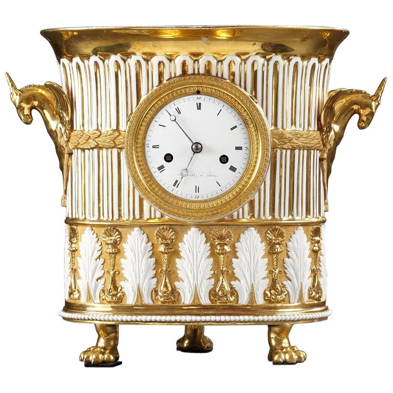 Early 19th Century Vase-Shaped Porcelain Clock For Sale at 1stDibs