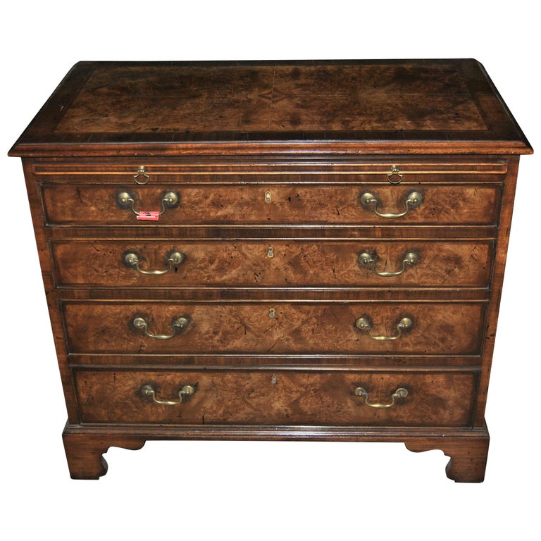 Early 19th Century Walnut Chest of Drawers For Sale at 1stDibs | 19th ...