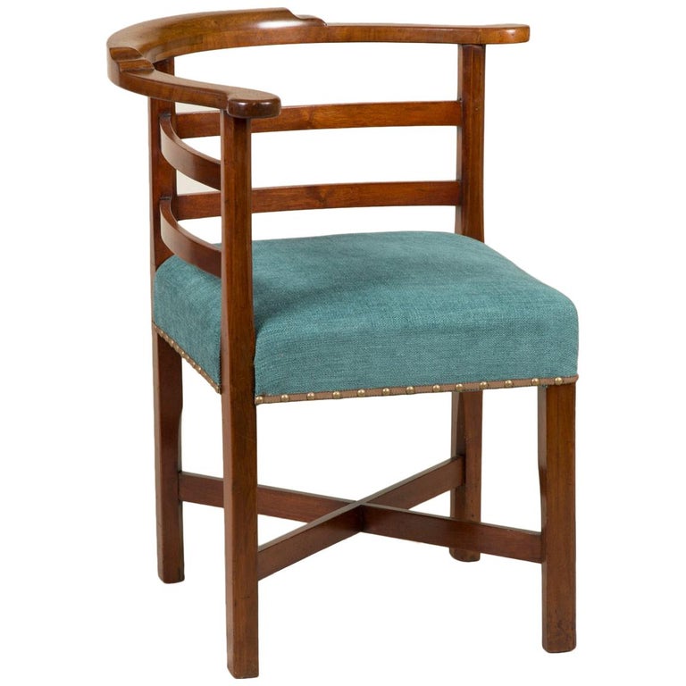 Early 19th Century Walnut Corner Chair with Simple Horizontal Back ...