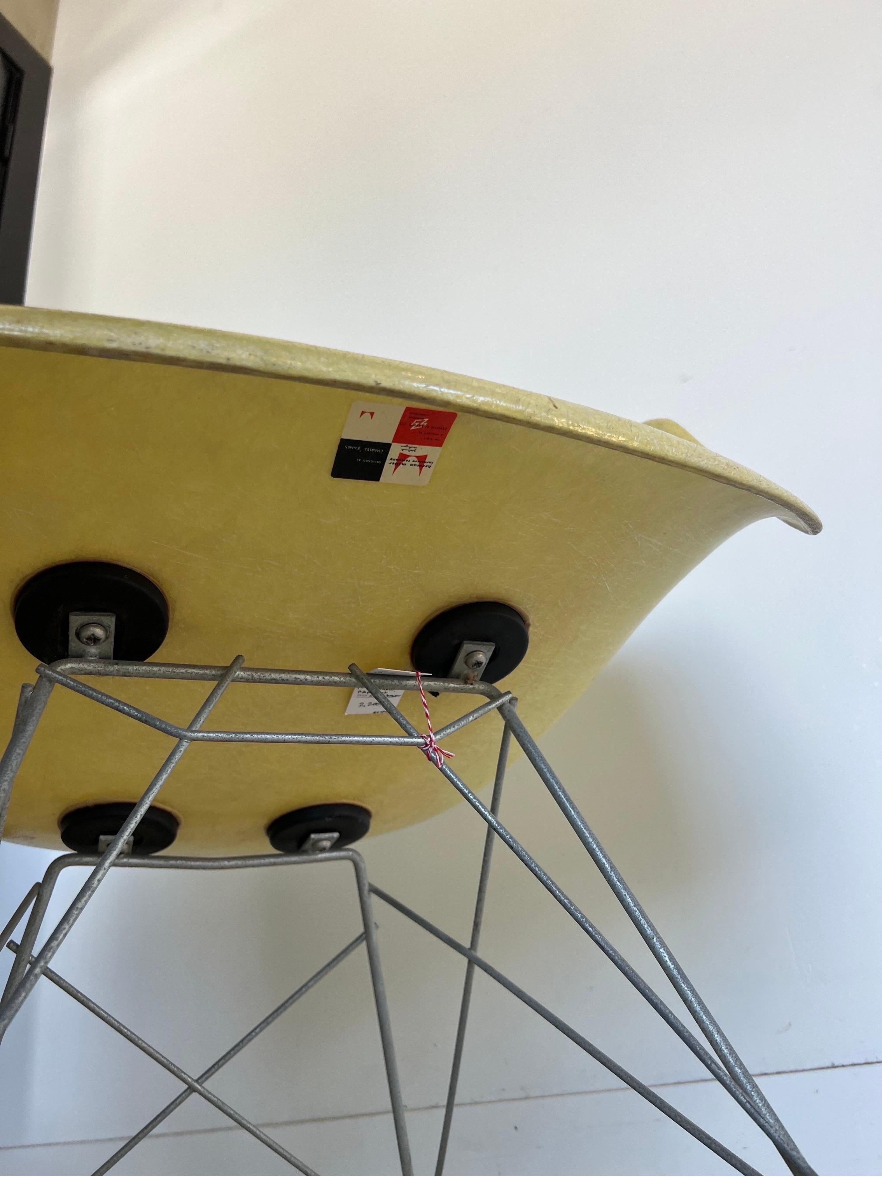 Early 1st Production Rope Edge Herman Miller Eames RAR Fiberglass Rocker For Sale at 1stDibs