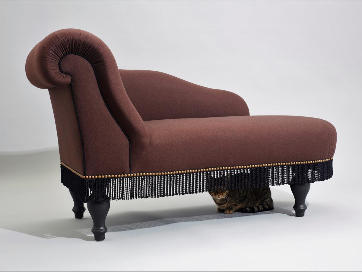 1920 Style Chaise Longues In Brown Wool Fabric And Brass Leather Button ...