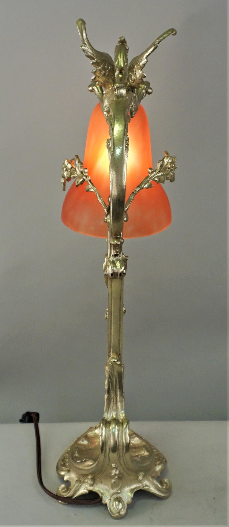 Early 20th Century Bronze And Art Glass Shade Table Lamp For Sale At