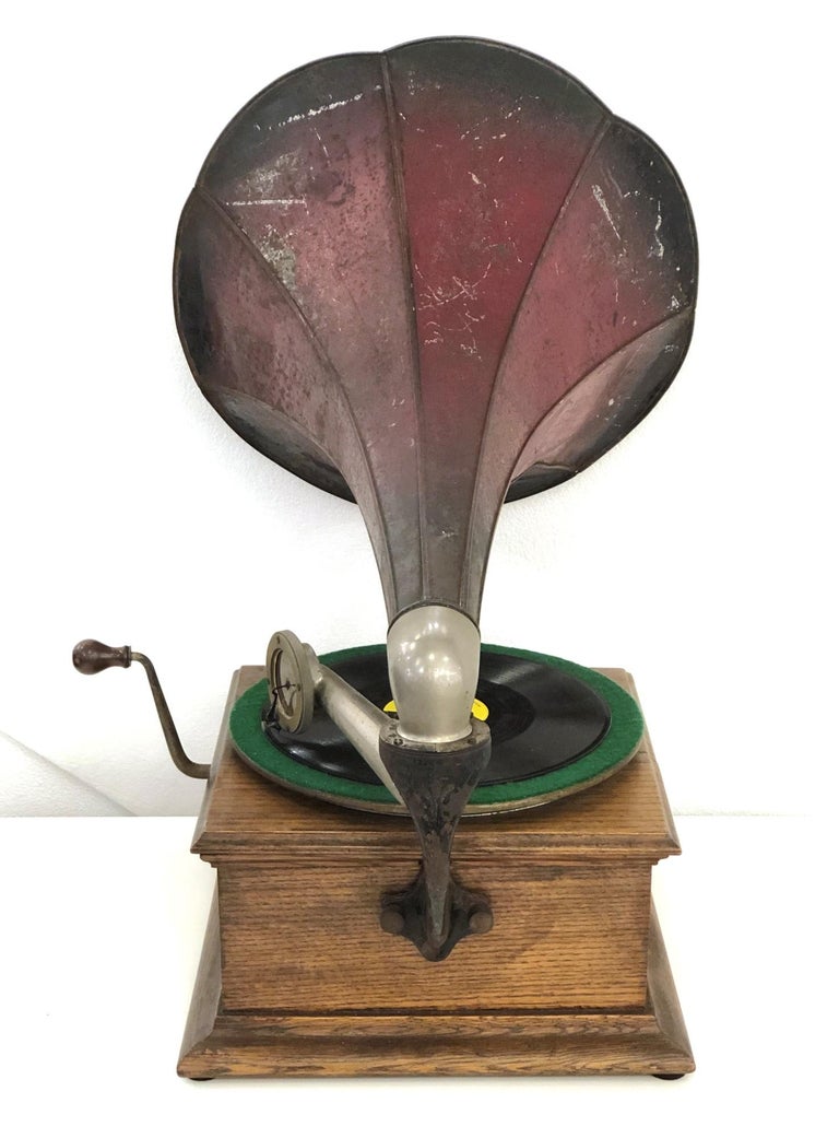 Early 20th C. Columbia Graphophone w/ 5 Records and Horn For Sale at ...