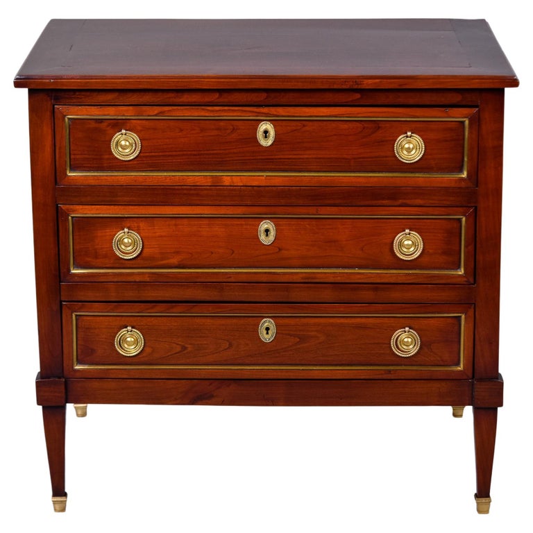 Early 20th Century English Small Cherry Three Drawer Chest For Sale at ...
