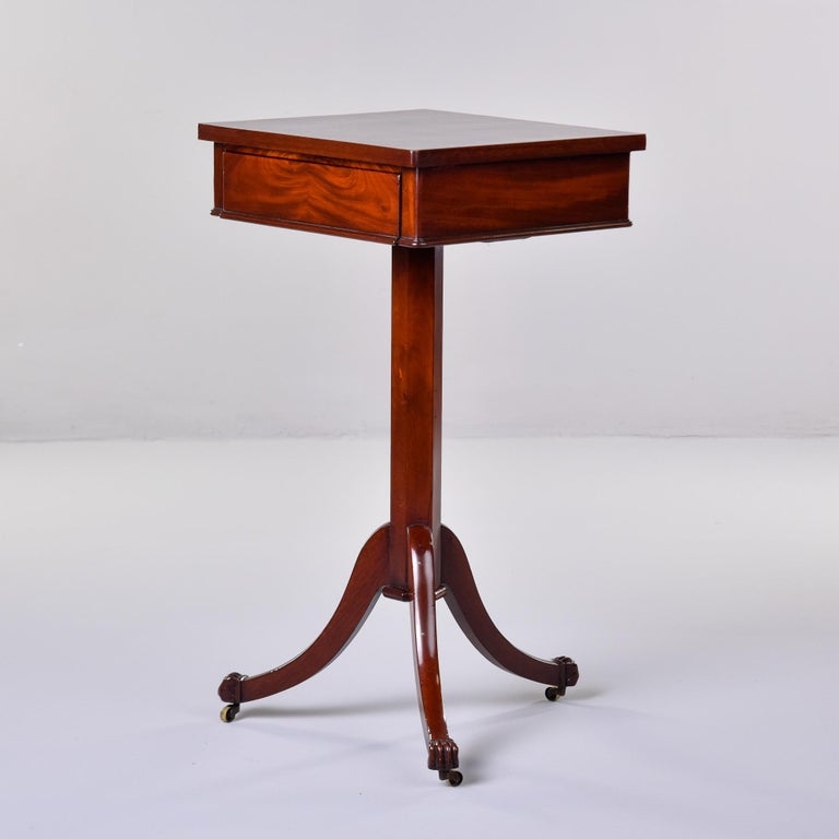 Early 20th Century Small English Mahogany Table For Sale at 1stDibs