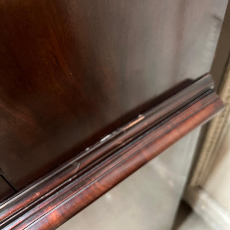 Early 20th Century American George II Style Breakfront China Cabinet ...