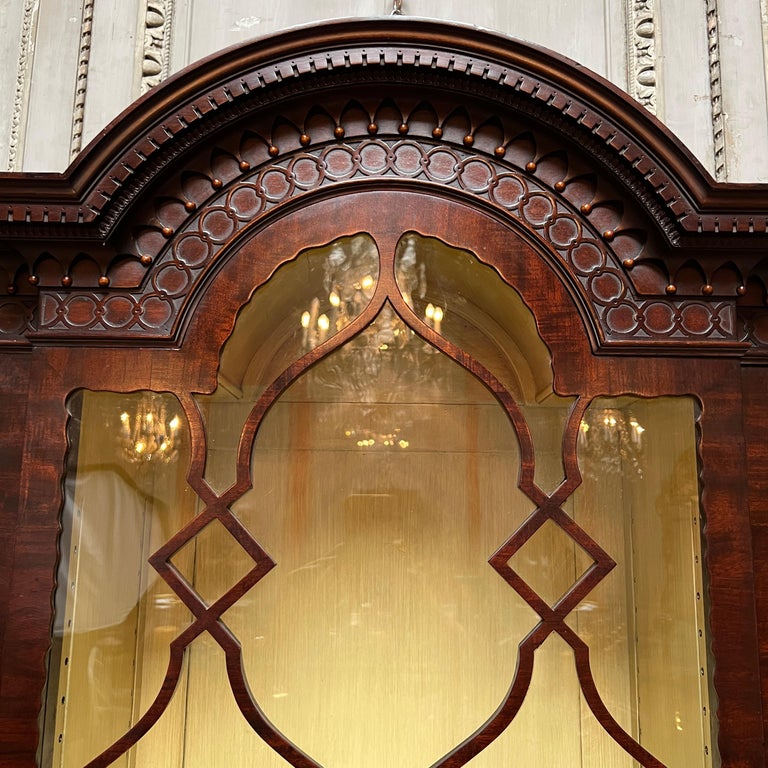 Early 20th Century American George II Style Breakfront China Cabinet ...