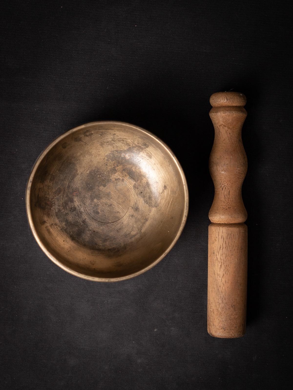 Early 20th century antique bronze Nepali Singing bowl OriginalBuddhas ...