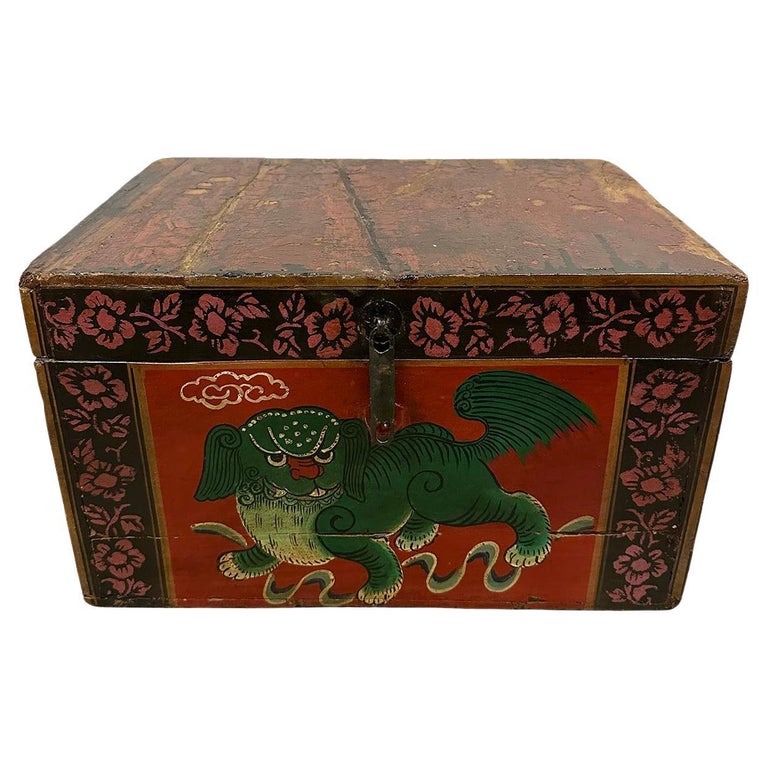 Early 20th Century Antique Chinese Wooden Painted Box For Sale at 1stDibs