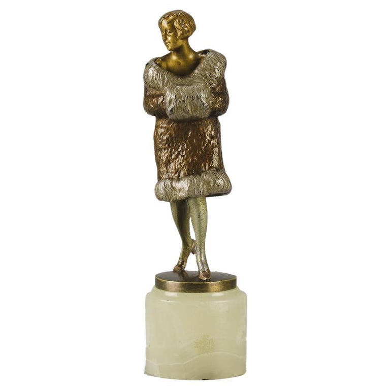 Bronze autrichien du début du 20e siècle intitulé "Fur Coat" par Barner ...