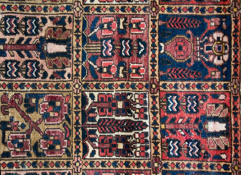 Early 20th Century Bakhtiari Rug For Sale at 1stDibs