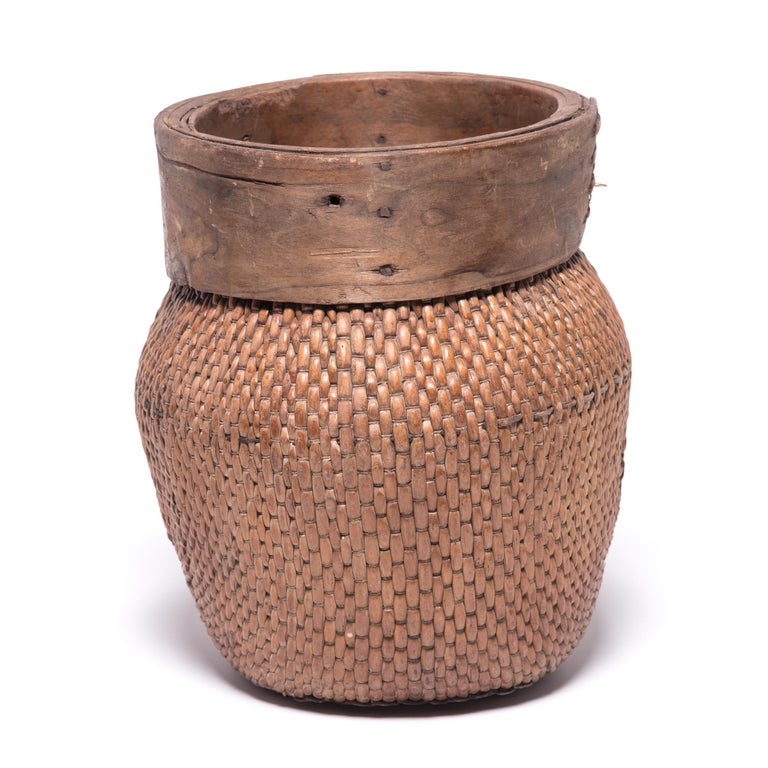 Early 20th Century Chinese Rimmed Fisherman Basket at 1stDibs