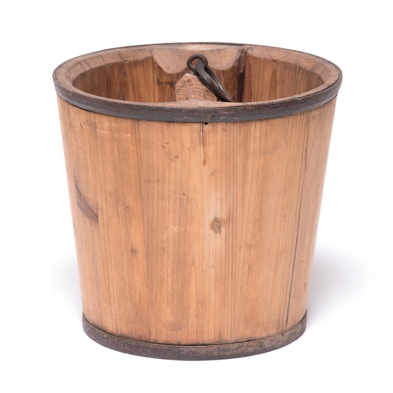 Early 20th Century Chinese Water Bucket For Sale at 1stDibs