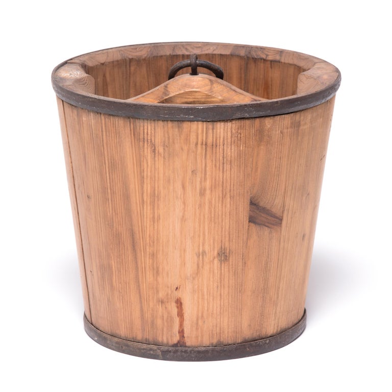 Early 20th Century Chinese Water Bucket For Sale at 1stDibs