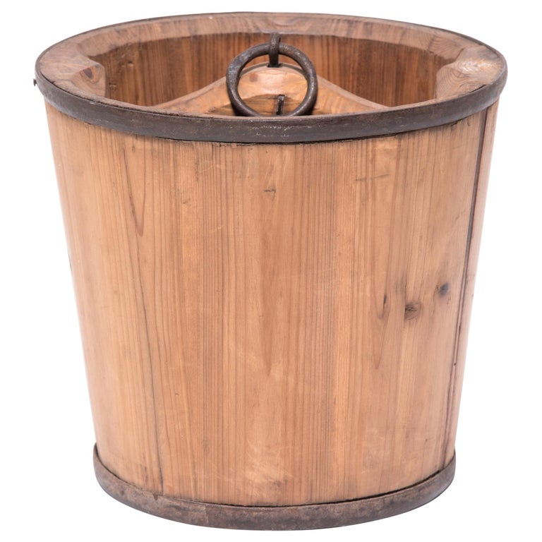 Early 20th Century Chinese Water Bucket For Sale at 1stDibs