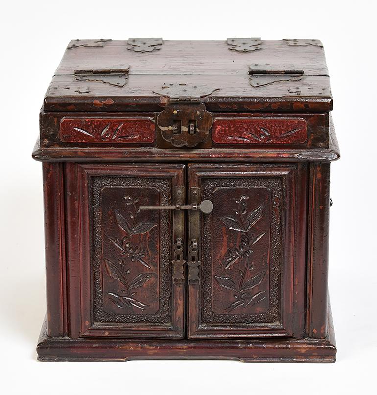 Early 20th Century, Chinese Wooden Box For Sale at 1stDibs | oriental box