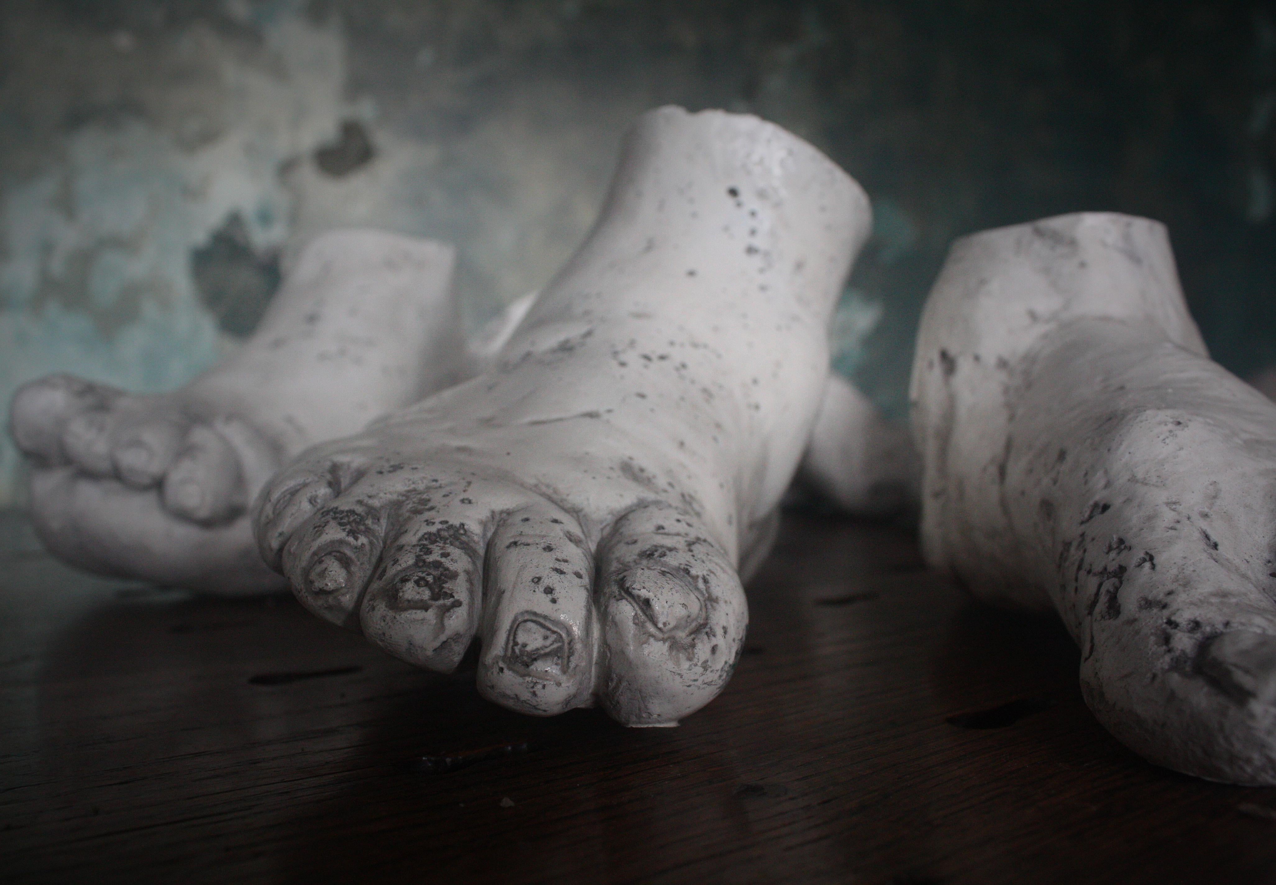 Early 20th Century Collection of Ceramic and Plaster Orthopedic ...