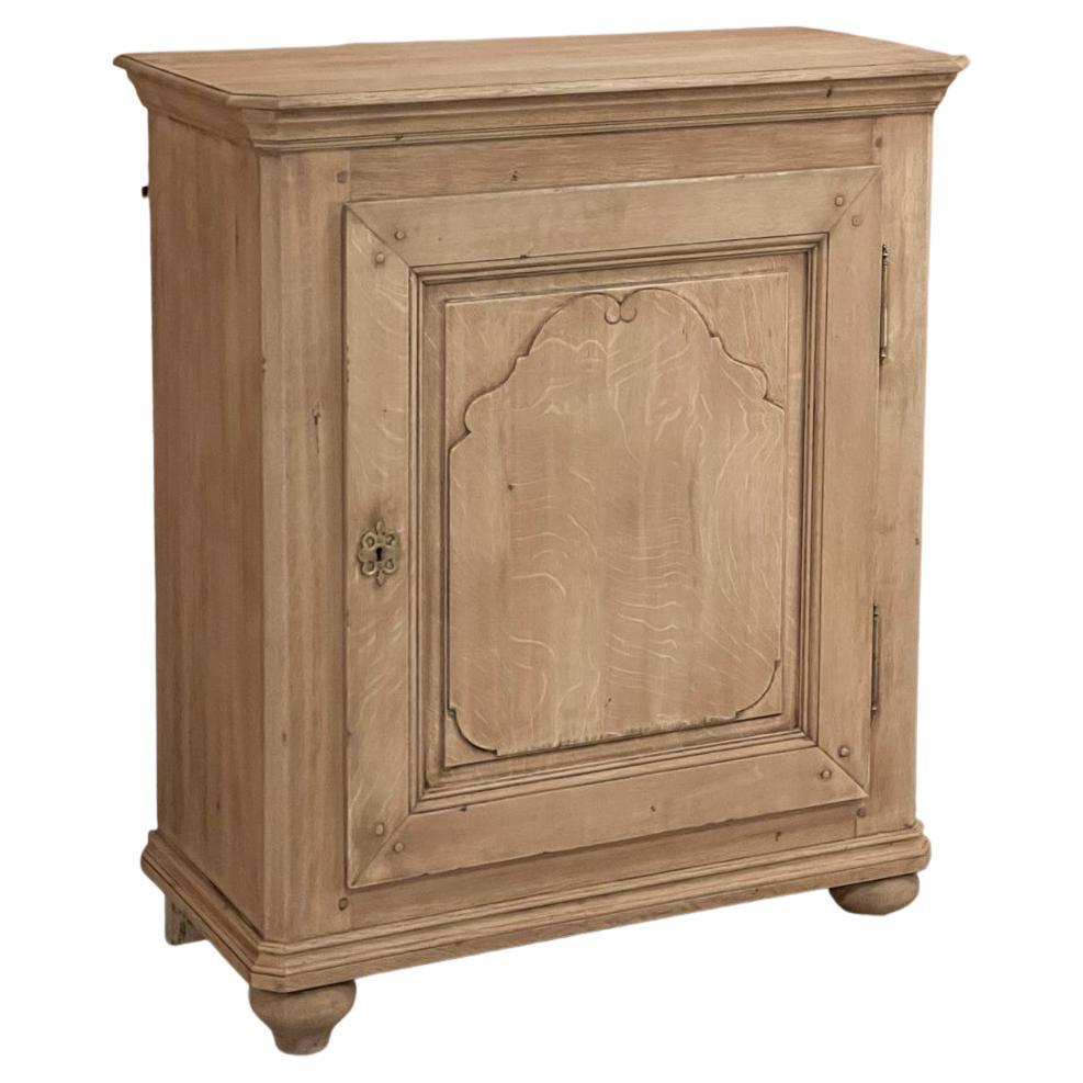 Early 20th Century French Oak Bombe Sideboard For Sale at 1stDibs