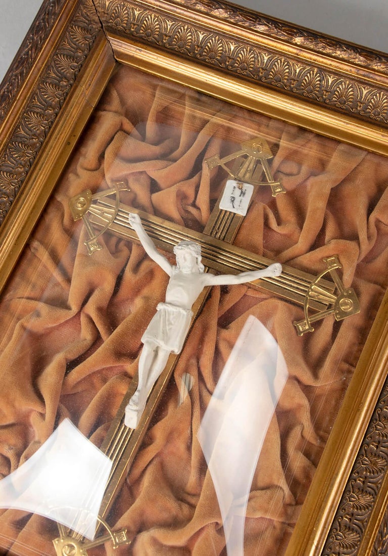 Early 20th Century Crusifix in Wooden Gilt Frame with Convex Glass at ...