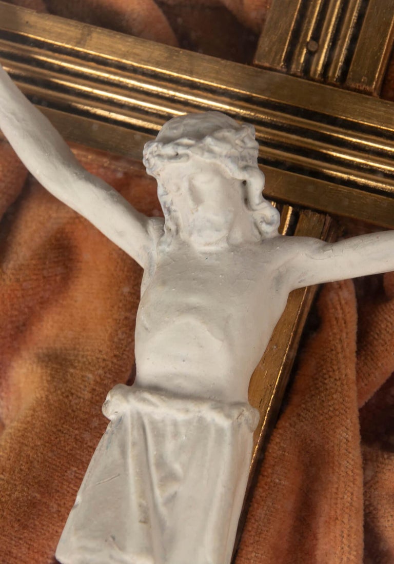 Early 20th Century Crusifix in Wooden Gilt Frame with Convex Glass at ...