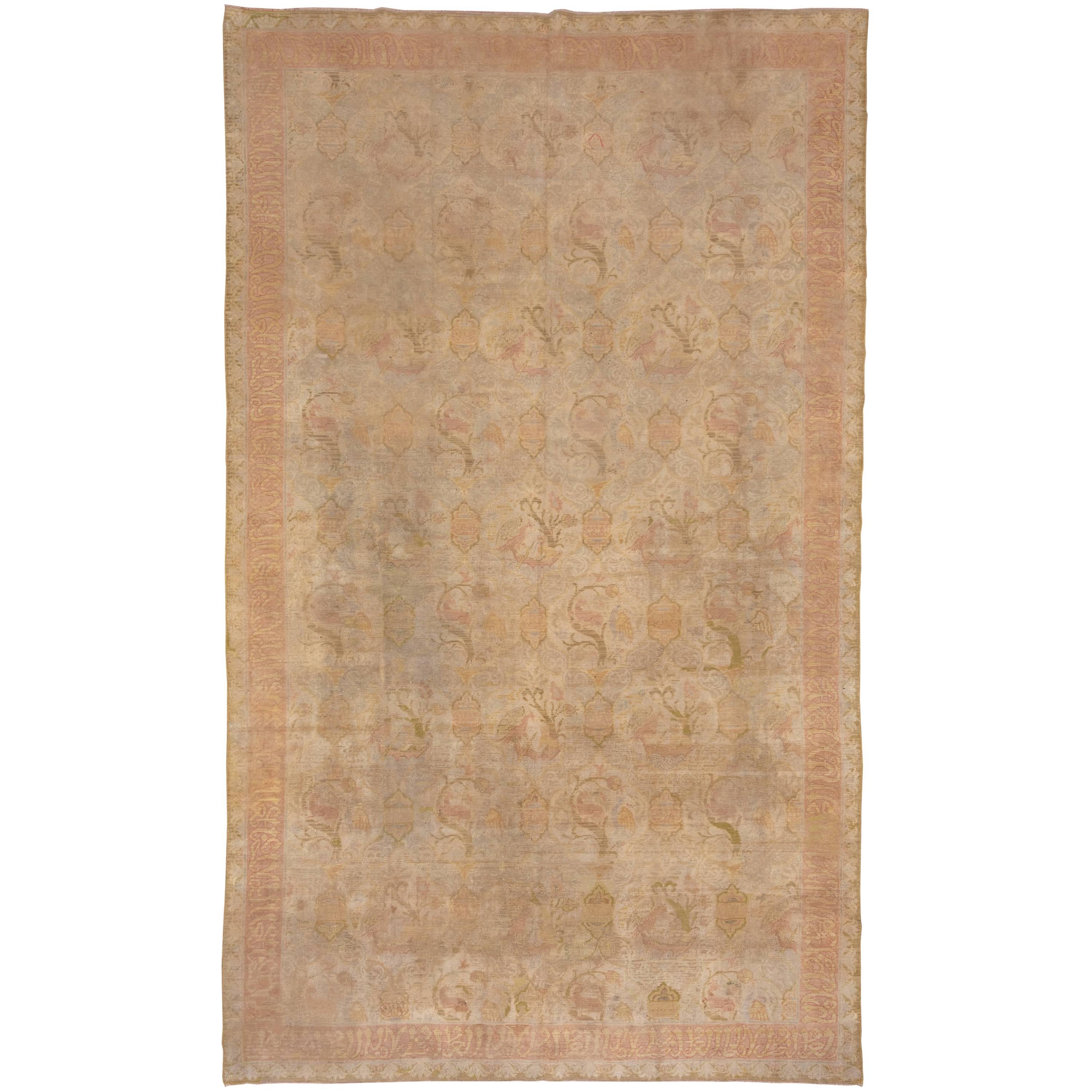 20th Century European Rug For Sale at 1stDibs