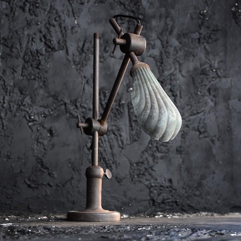 Early 20th Century English Clam Shell Work Bench Lamp For Sale at 1stDibs