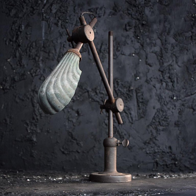 Early 20th Century English Clam Shell Work Bench Lamp For Sale at 1stDibs