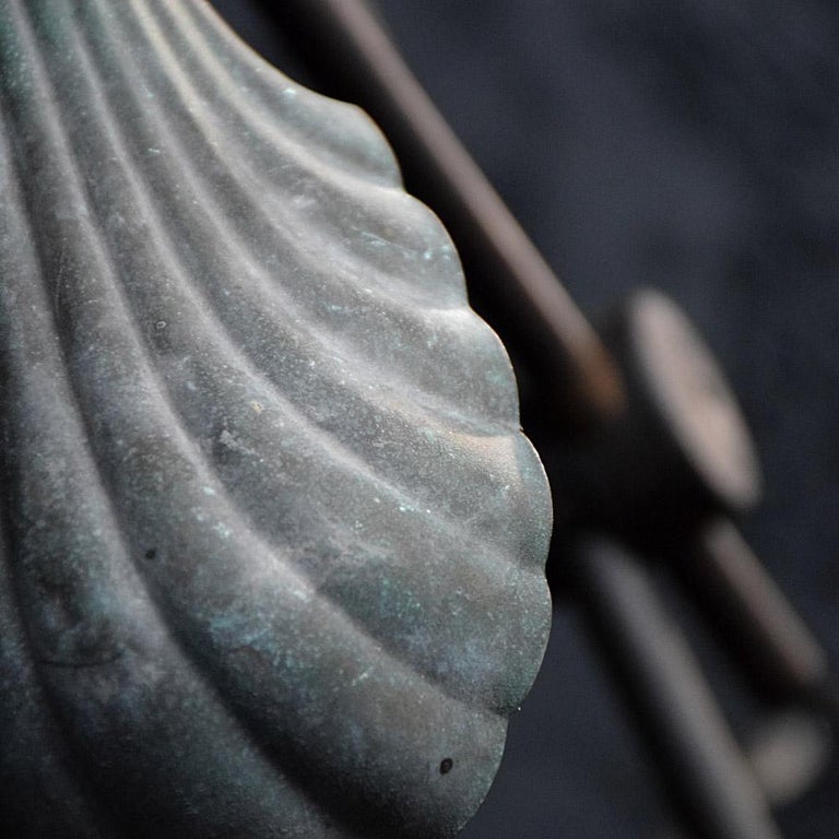 Early 20th Century English Clam Shell Work Bench Lamp For Sale at 1stDibs